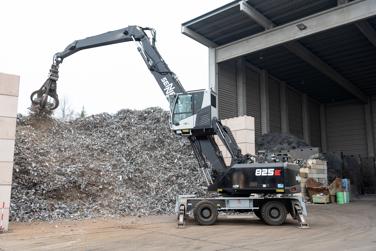 Schrott-Recycler vertrauen auf Sennebogen Umschlagbagger - THIS ...