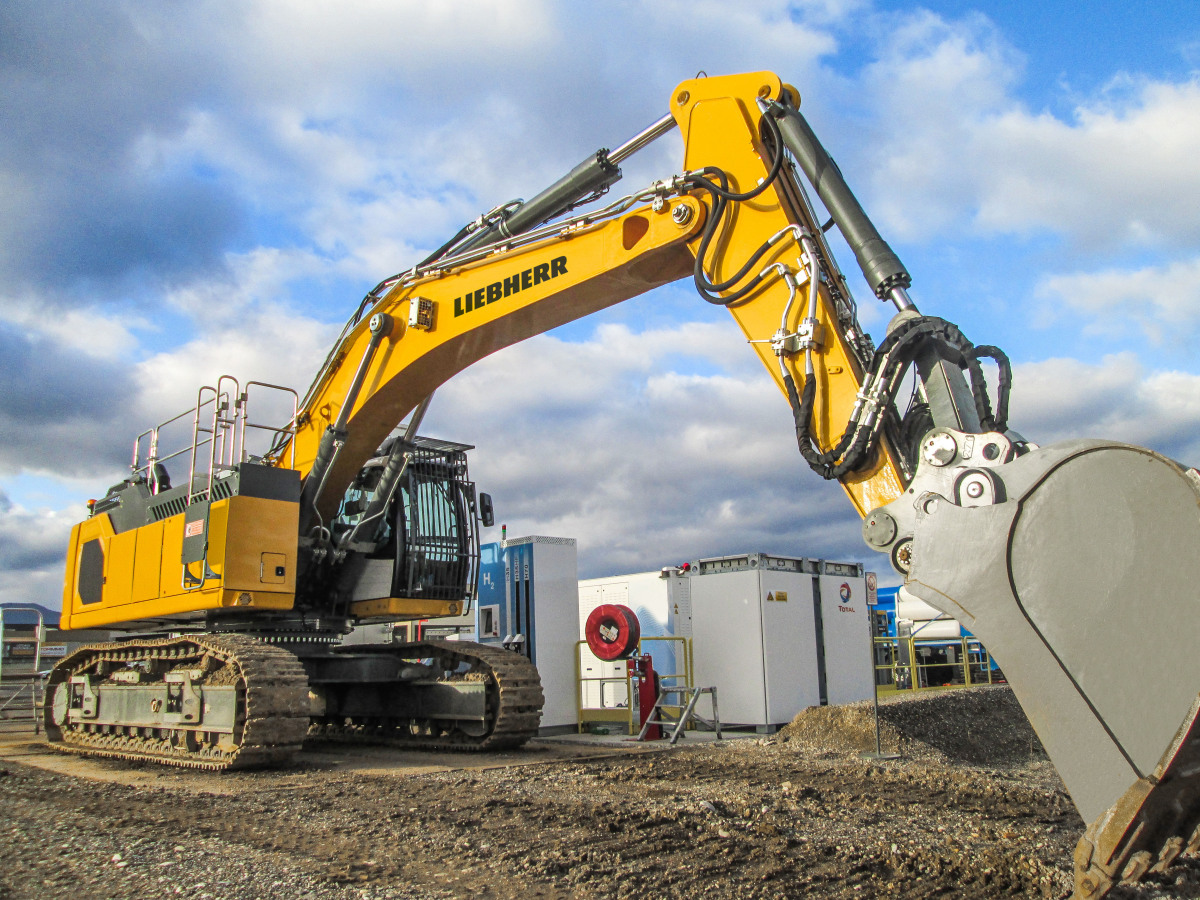 Raupenbagger mit Wasserstoffmotor - THIS – Tiefbau Hochbau Ingenieurbau ...