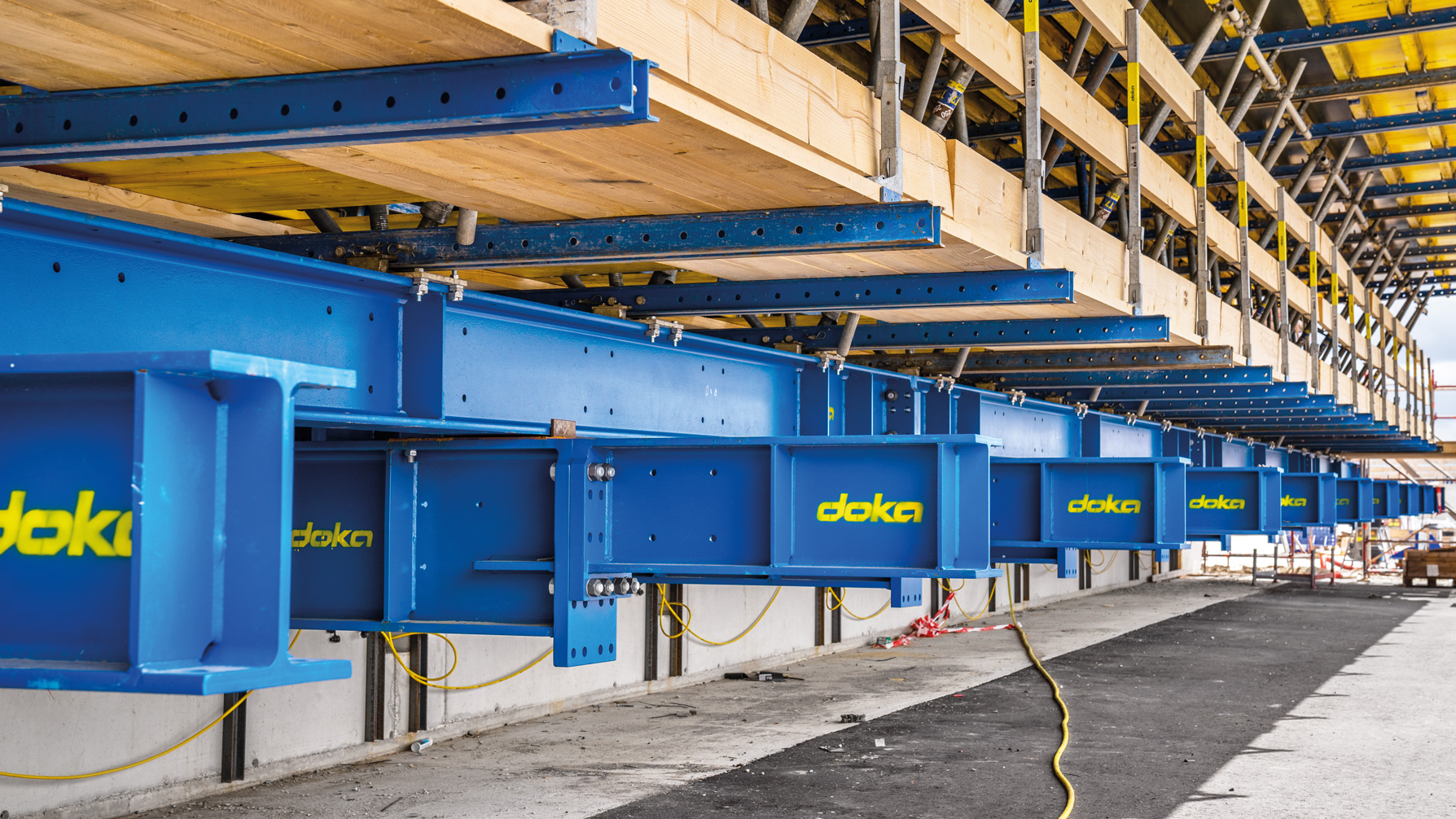 Schalung und Traggerüst aus einer Hand - THIS – Tiefbau Hochbau Ingenieurbau Strassenbau