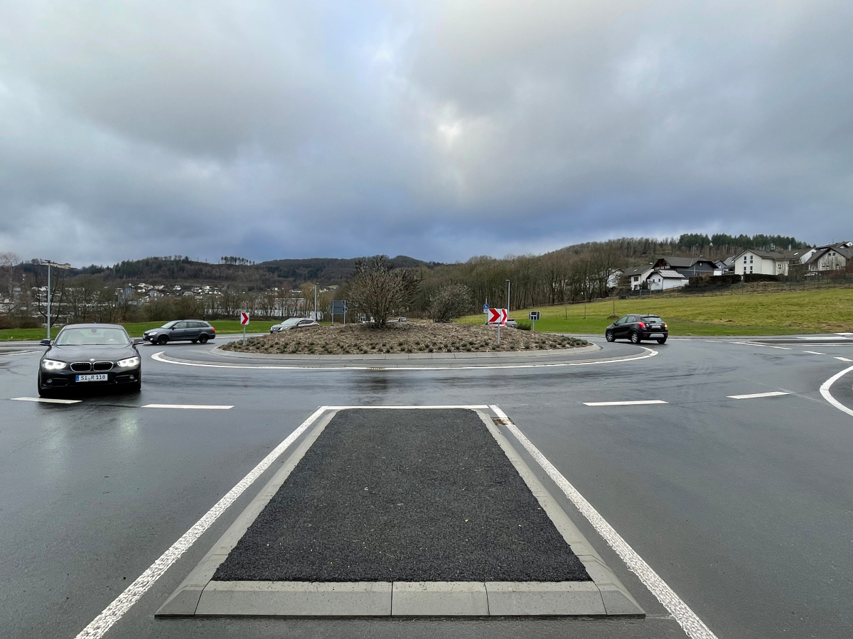 Gute Lösung für überdimensionale Fahrzeuge - THIS – Tiefbau Hochbau ...
