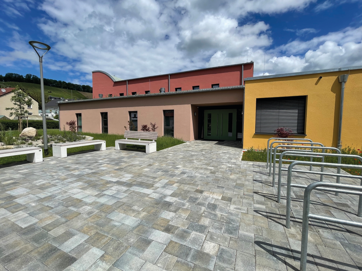 Sickersteine für Multifunktionsgebäude - THIS – Tiefbau Hochbau ...